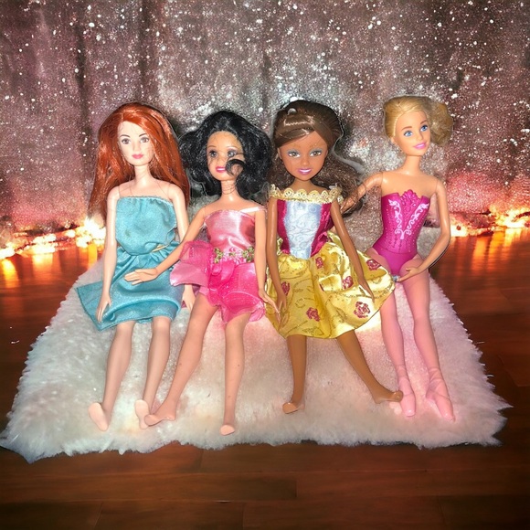 Toys | Lot 3 Barbie Dolls 1 Zuru Sparkle Snow White Midge Be Anything ...